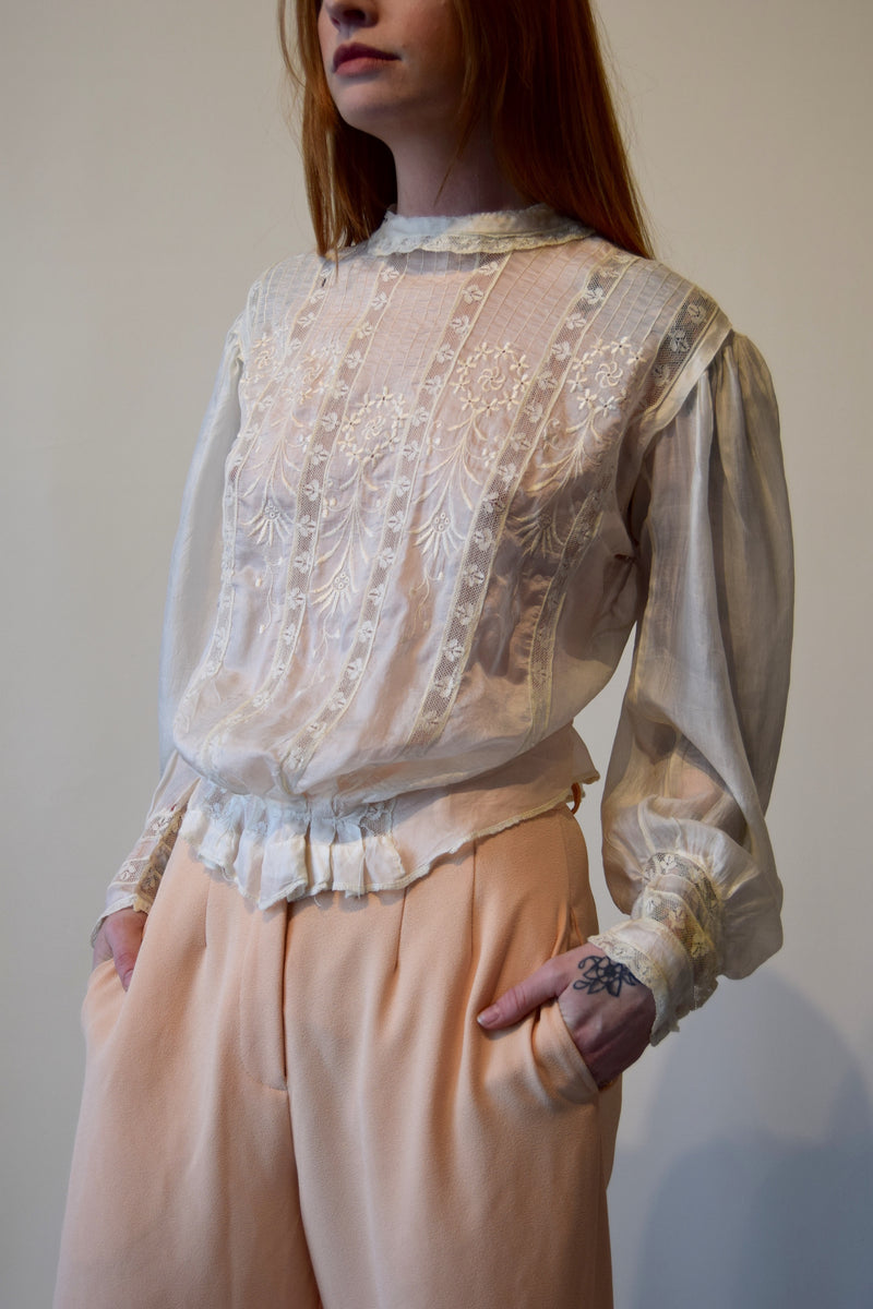 Tops – Community Thrift and Vintage